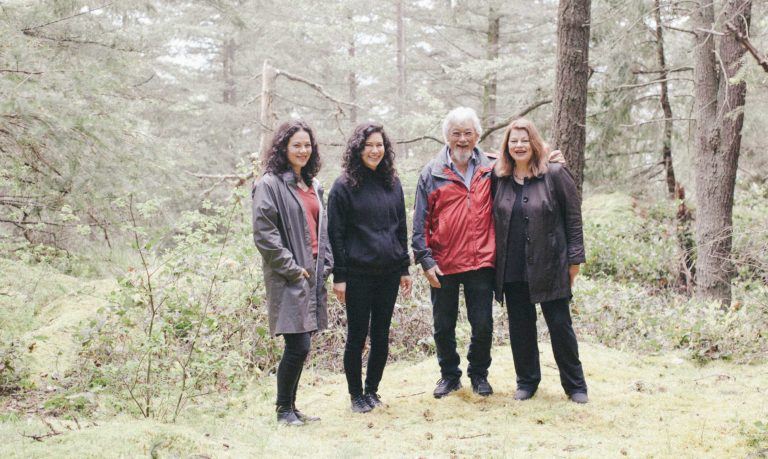 Founding-family-Cullis-Suzuki-daughters-David-Tara - Fondation David Suzuki